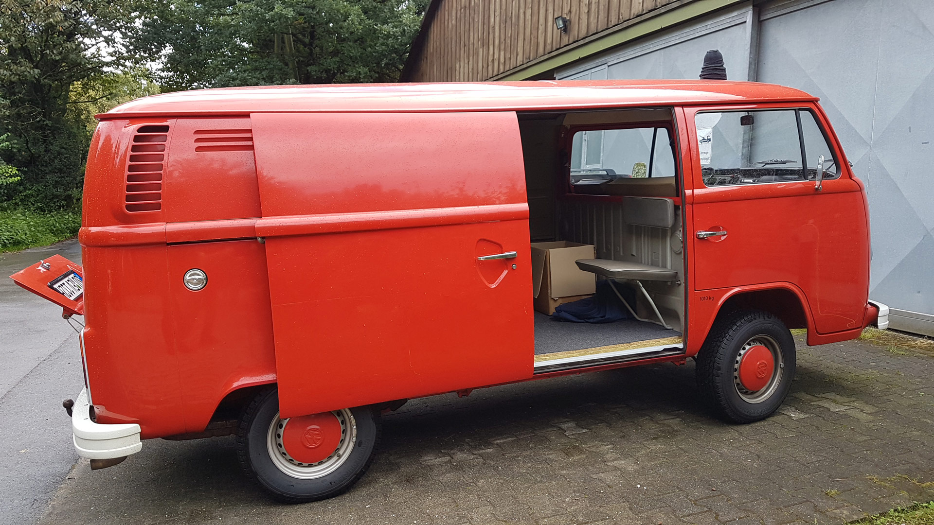 VW-Busse eT2 tesla i3 - classicEcars